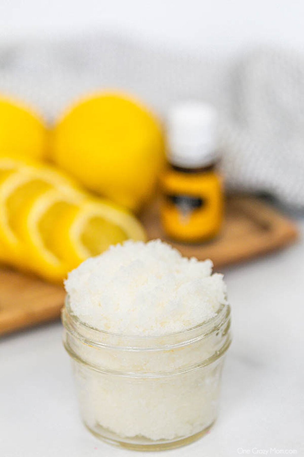 Lemon sugar scrub - diy lemon sugar scrub with only 3 ingredients
